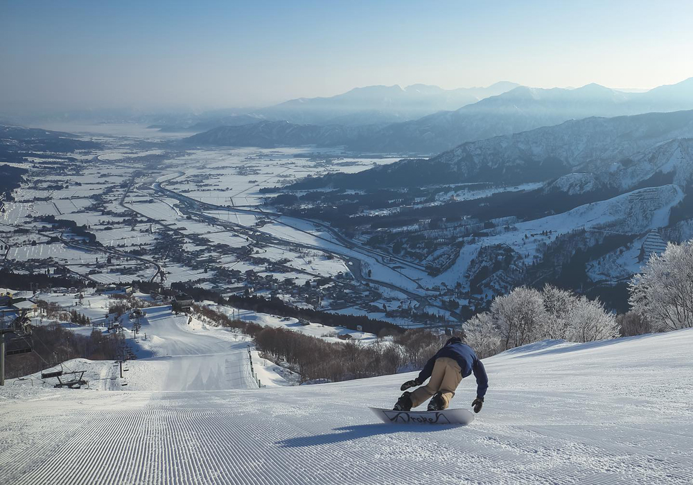 Ishiuchi Maruyama Ski Resort Yuzawa