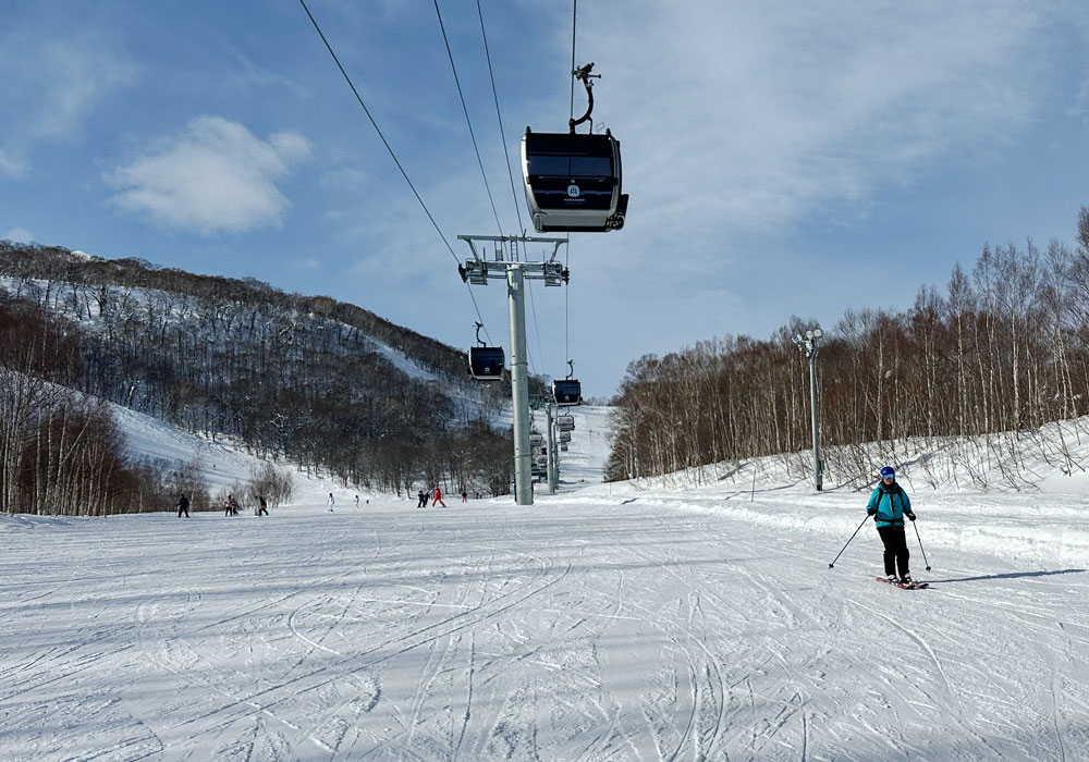 Niseko Hanazono Ski Resort Hokkaido