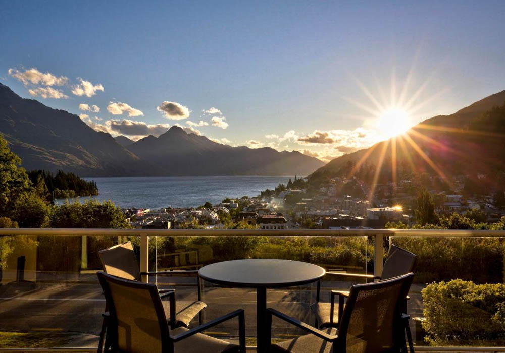 Queenstown House Bed and Breakfast, Apartments