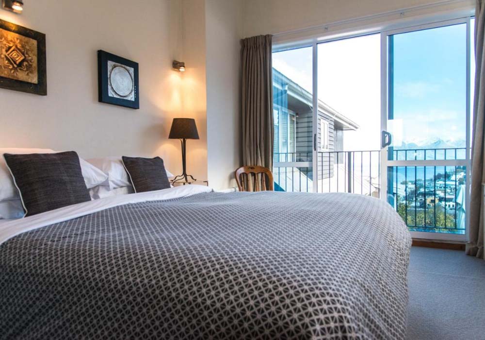 Queenstown House Bed and Breakfast, Apartments