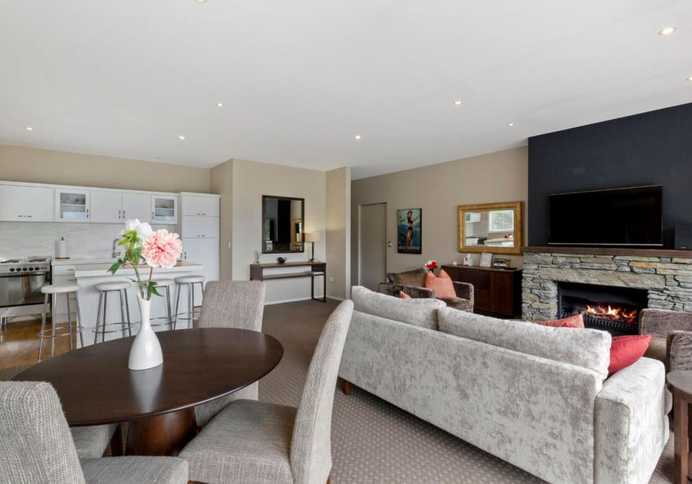 Queenstown House Bed and Breakfast, Apartments