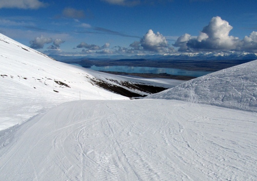 Round Hill Skiing & Boarding | Roundhill Snow Conditions