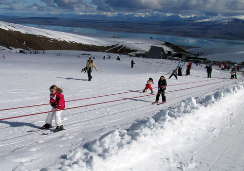 Round Hill Skiing & Boarding | Roundhill Snow Conditions