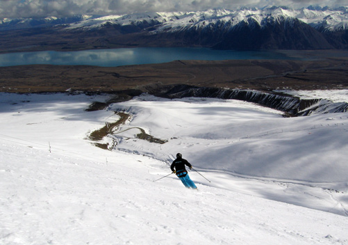 Round Hill Skiing & Boarding | Roundhill Snow Conditions