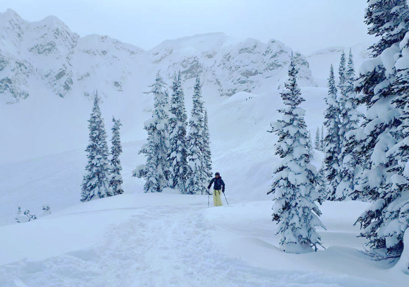 Hosted & Guided Ski Tours Europe | Snowboard Tours Europe